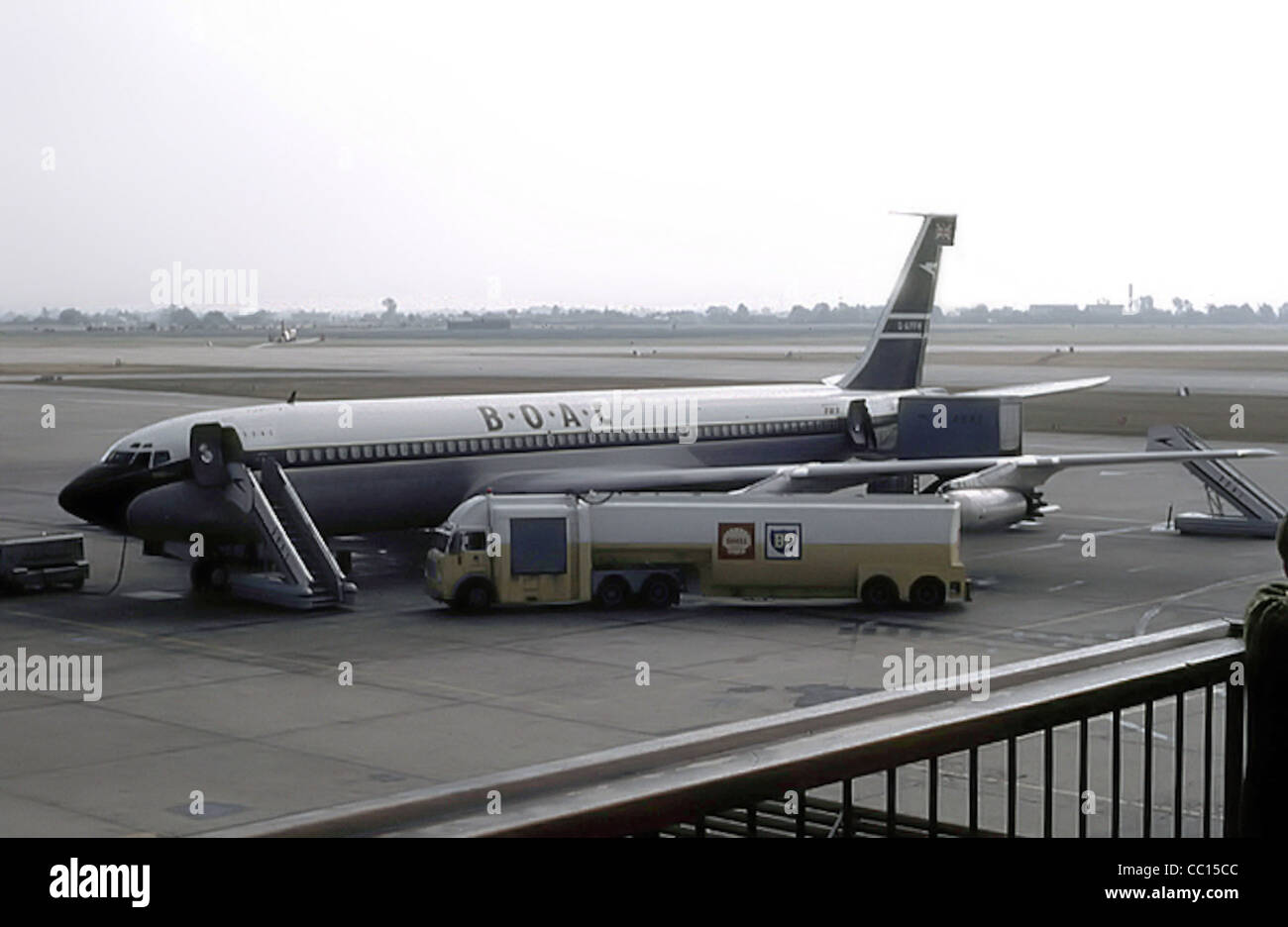 BOAC Boeing 707 at London Heathrow Airport, England Stock Photo - Alamy