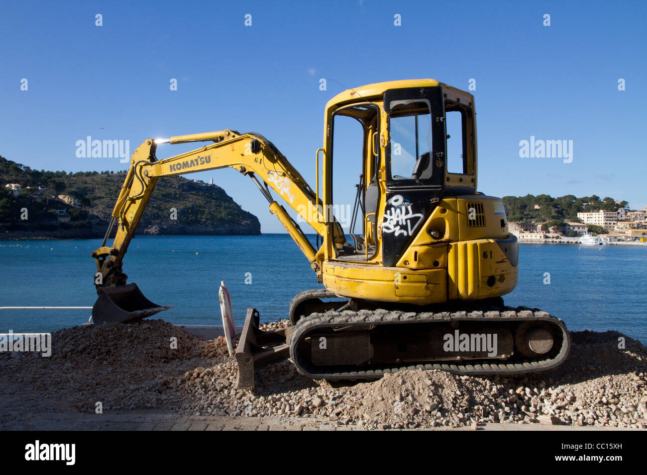 Digger machine hi-res stock photography and images - Alamy