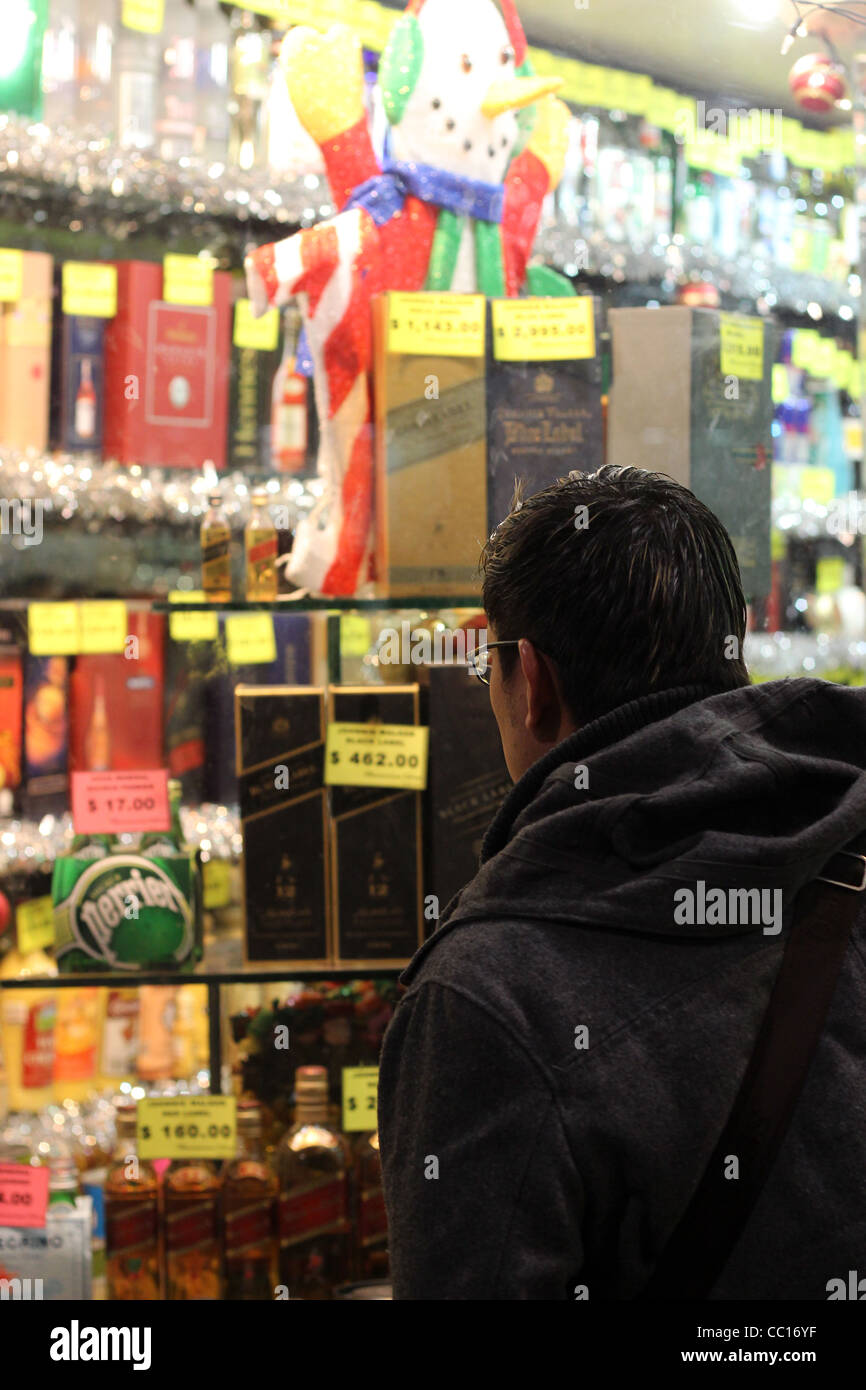 Watching a store Stock Photo - Alamy