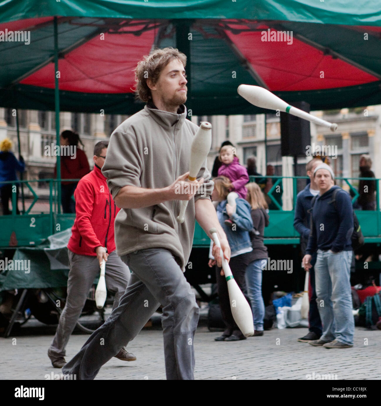 Juggler male colour hi-res stock photography and images - Alamy