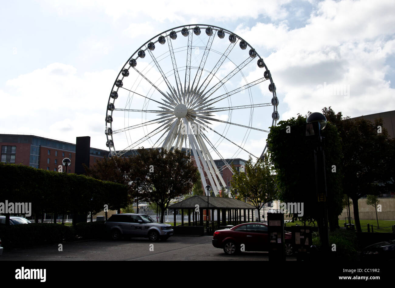 Big wheel near the Albert Dock in Liverpool, England Stock Photo - Alamy