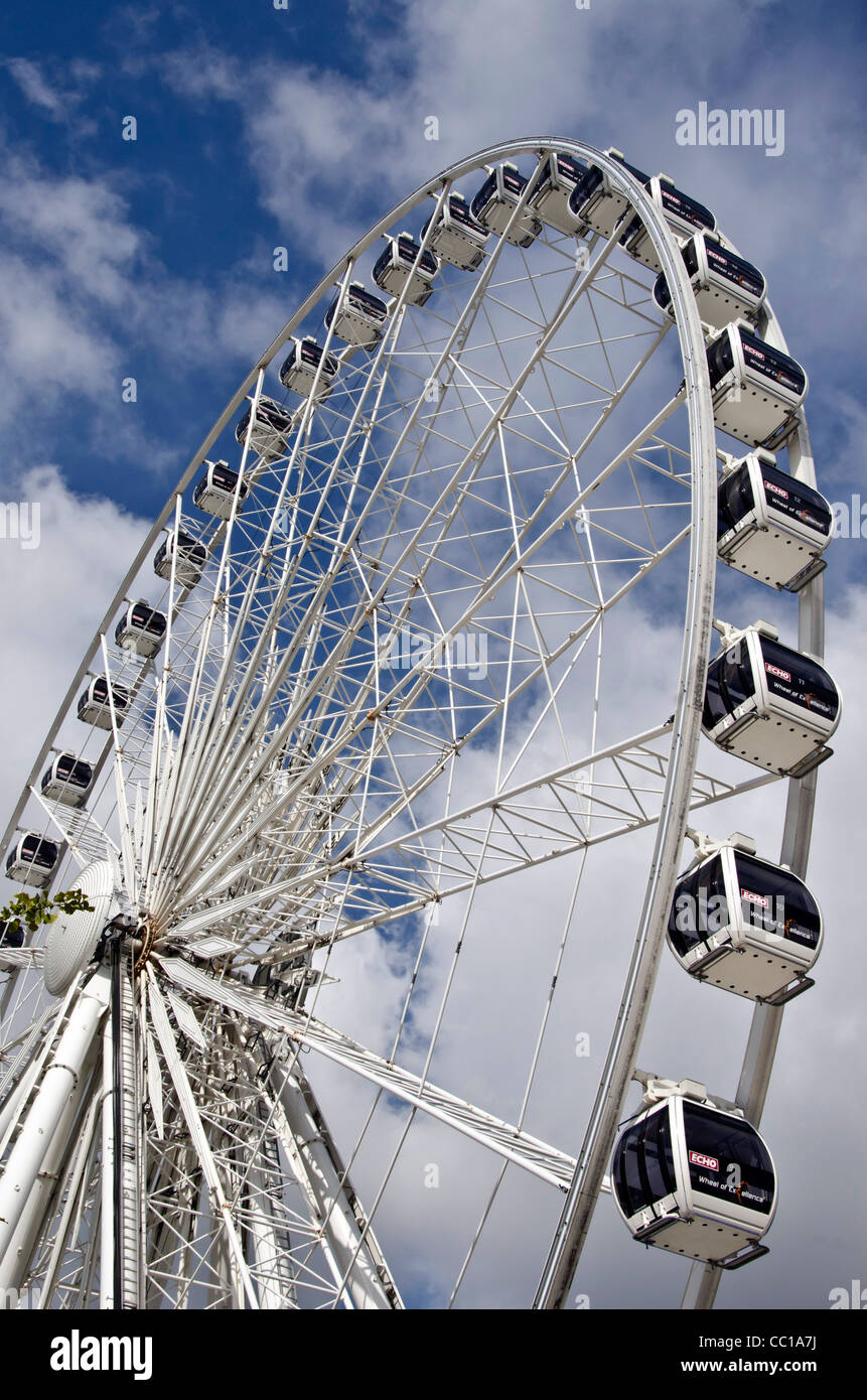 Big wheel near the Albert Dock in Liverpool, England Stock Photo - Alamy