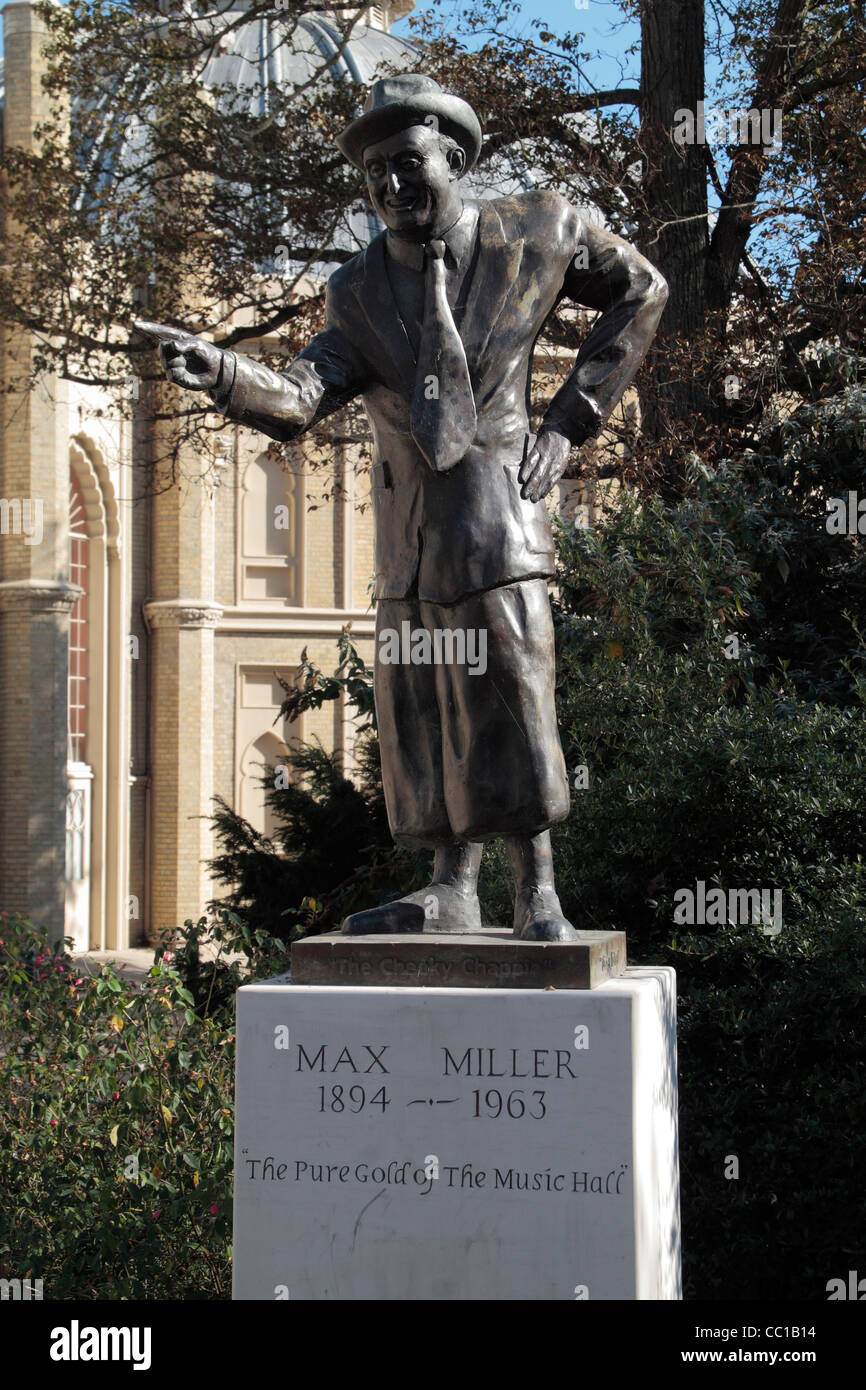 Statue of Max Miller, the Cheeky Chappie, in the Brighton Lanes ...