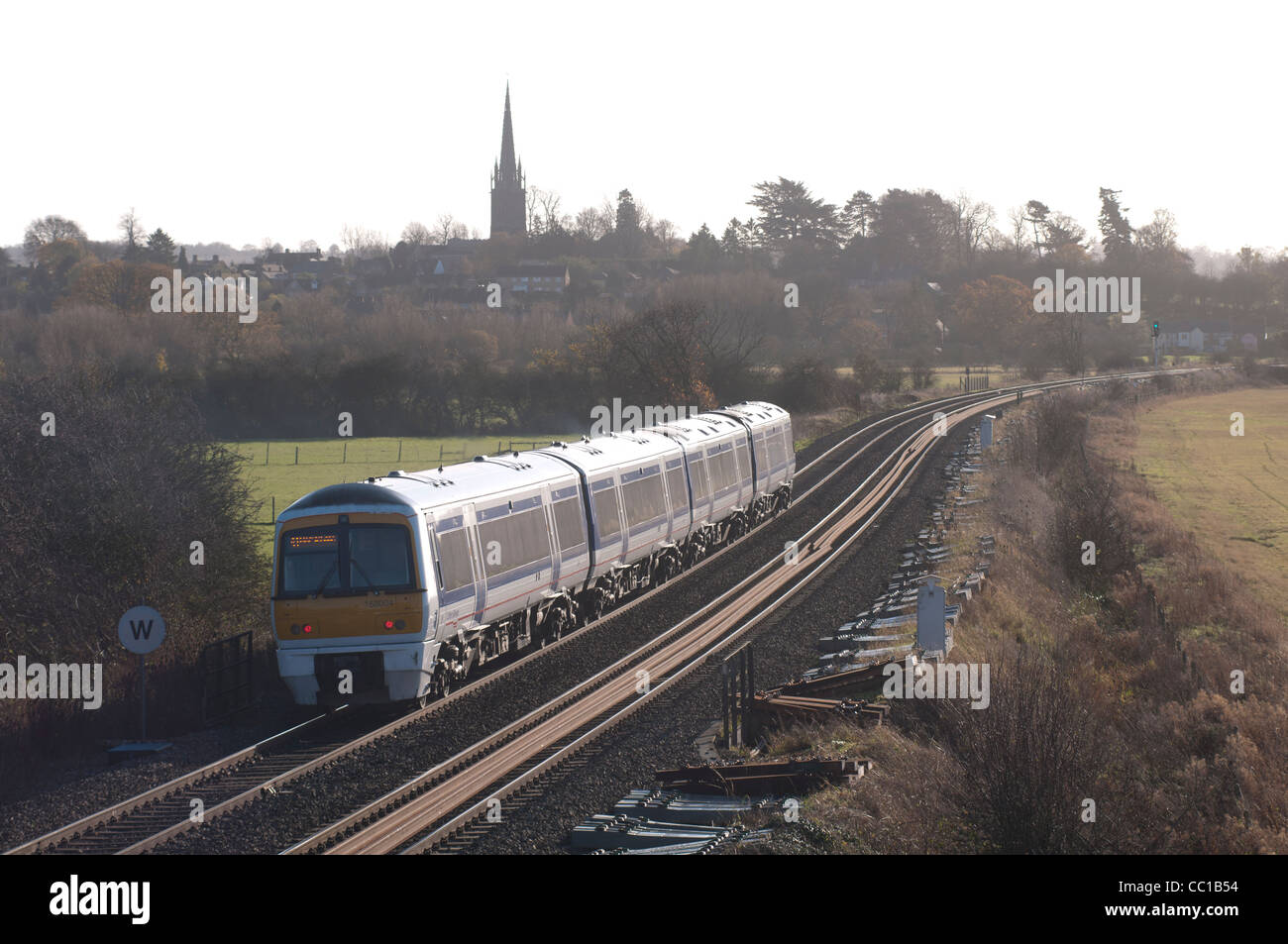 Chiltern Railways train, King`s Sutton, Northamptonshire, UK Stock ...