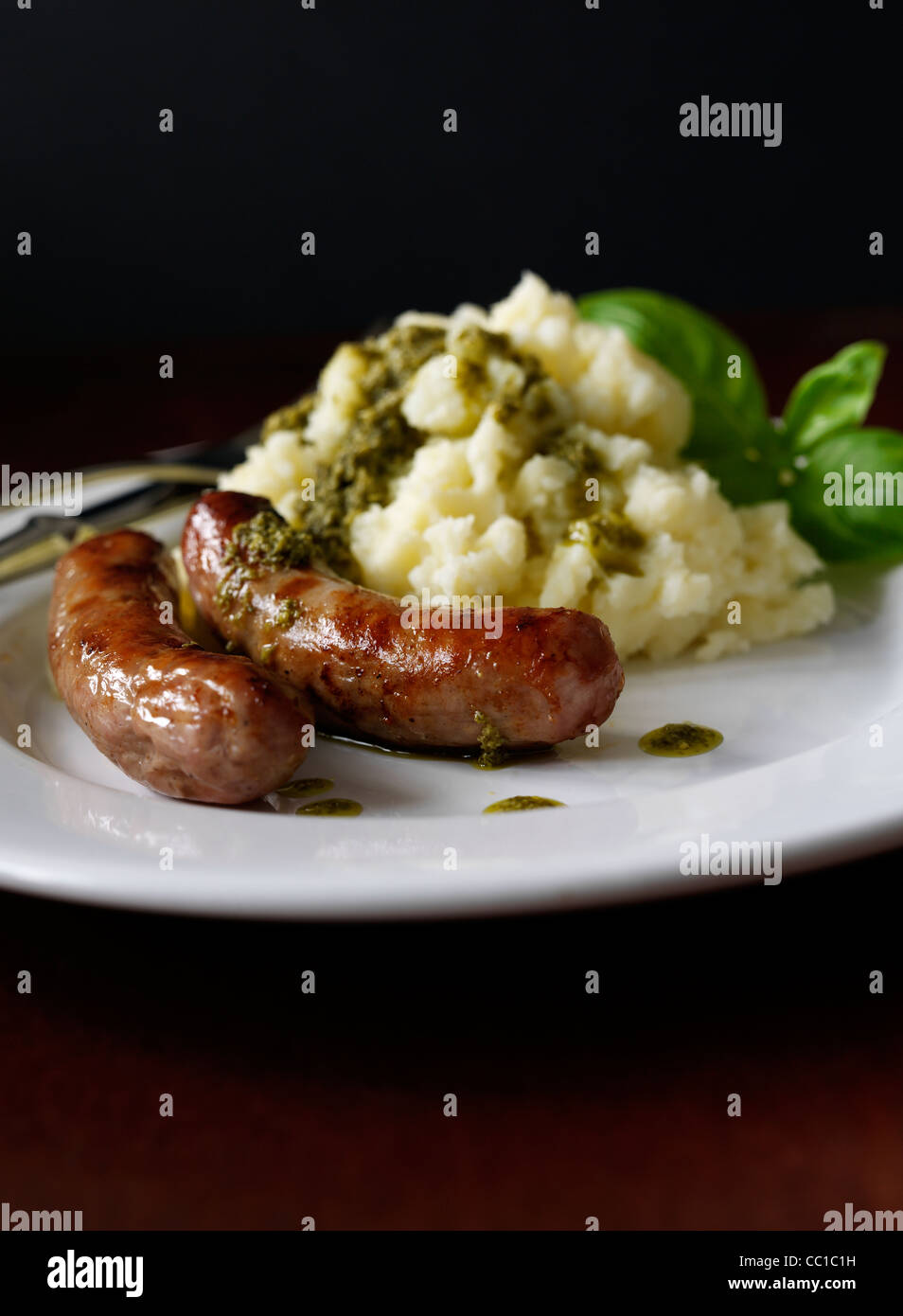 Sausages and mash hi-res stock photography and images - Alamy