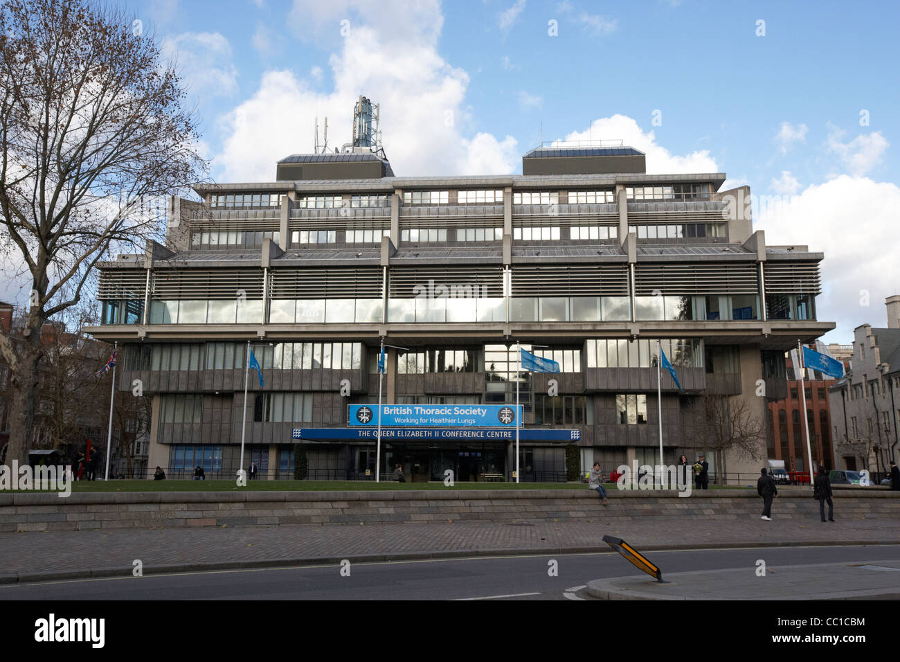 Qeii conference centre hi-res stock photography and images - Alamy
