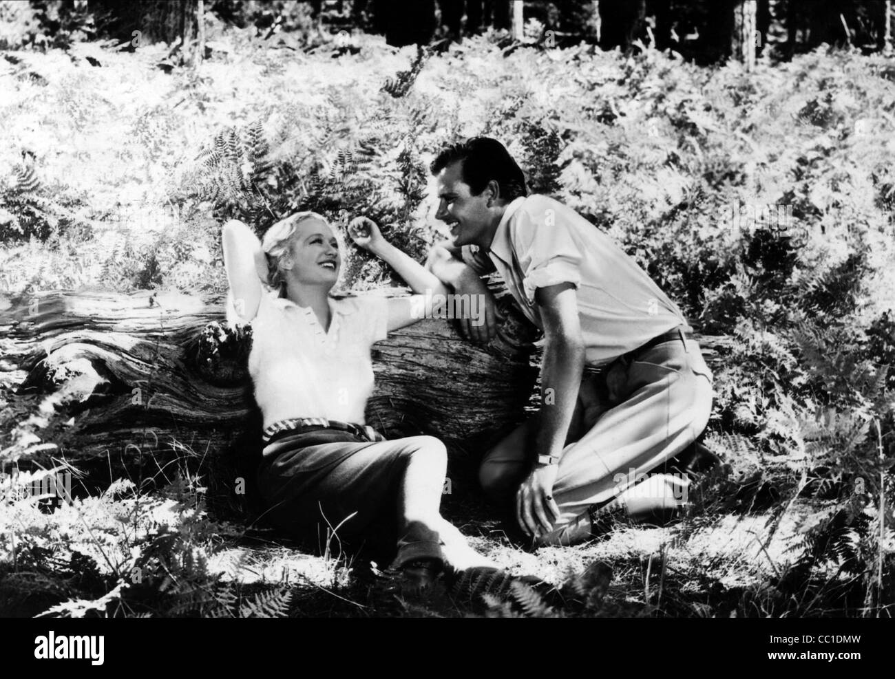 MIRIAM HOPKINS, JOEL MCCREA, SPLENDOR, 1935 Stock Photo - Alamy