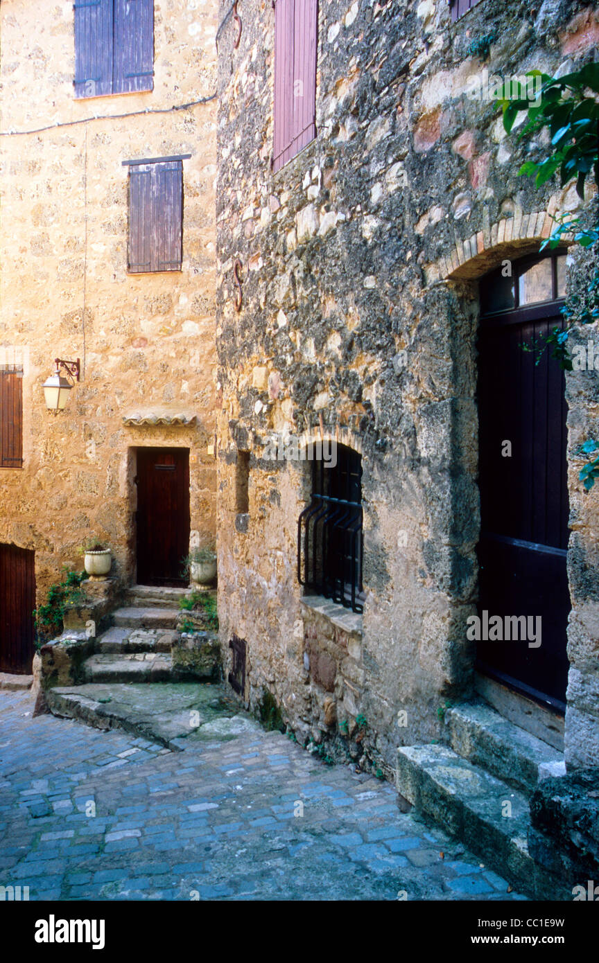 The picturesque Provence village of Les Arcs sur Argens Stock Photo - Alamy