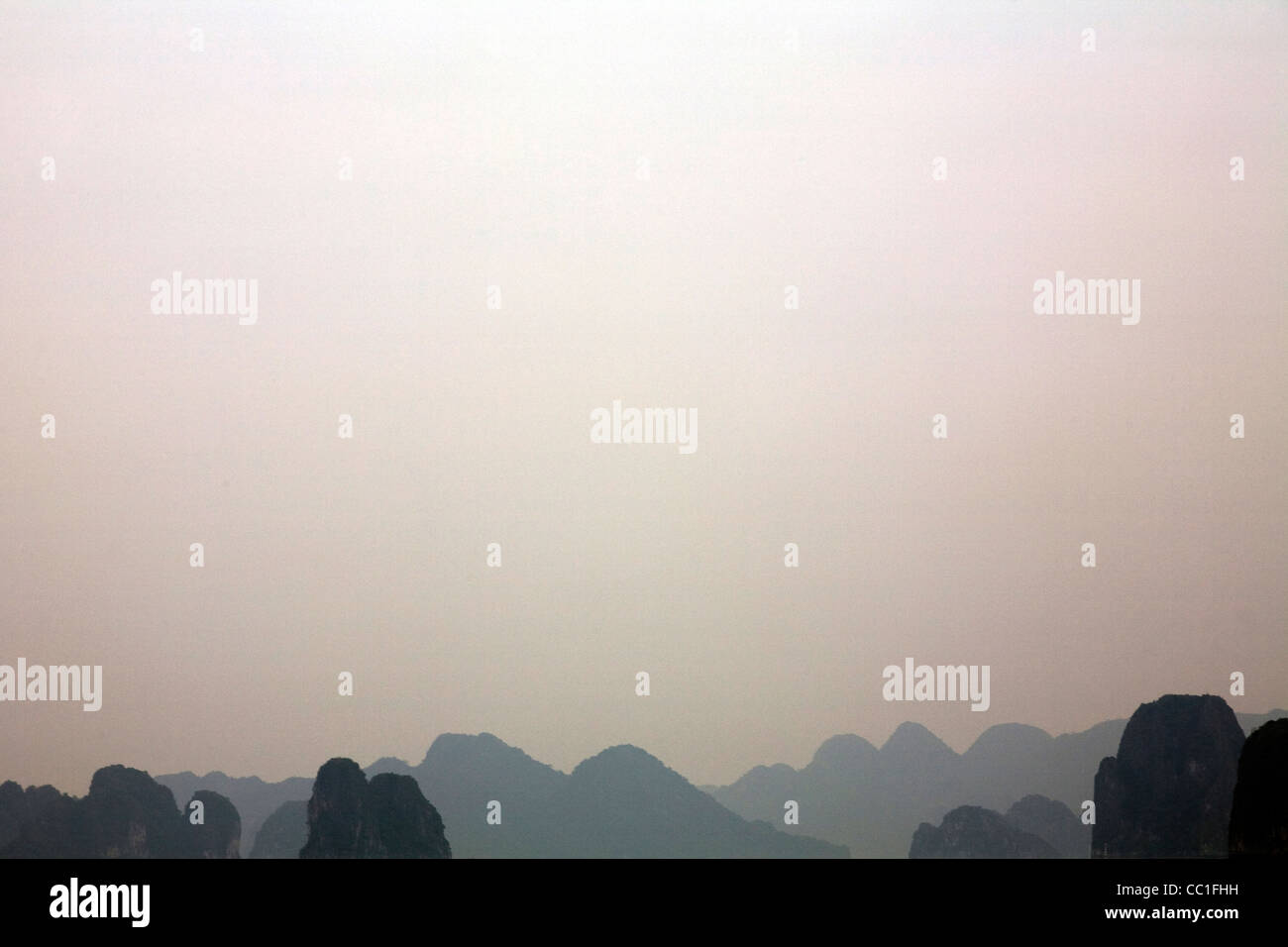 Ha long landscape hi-res stock photography and images - Alamy