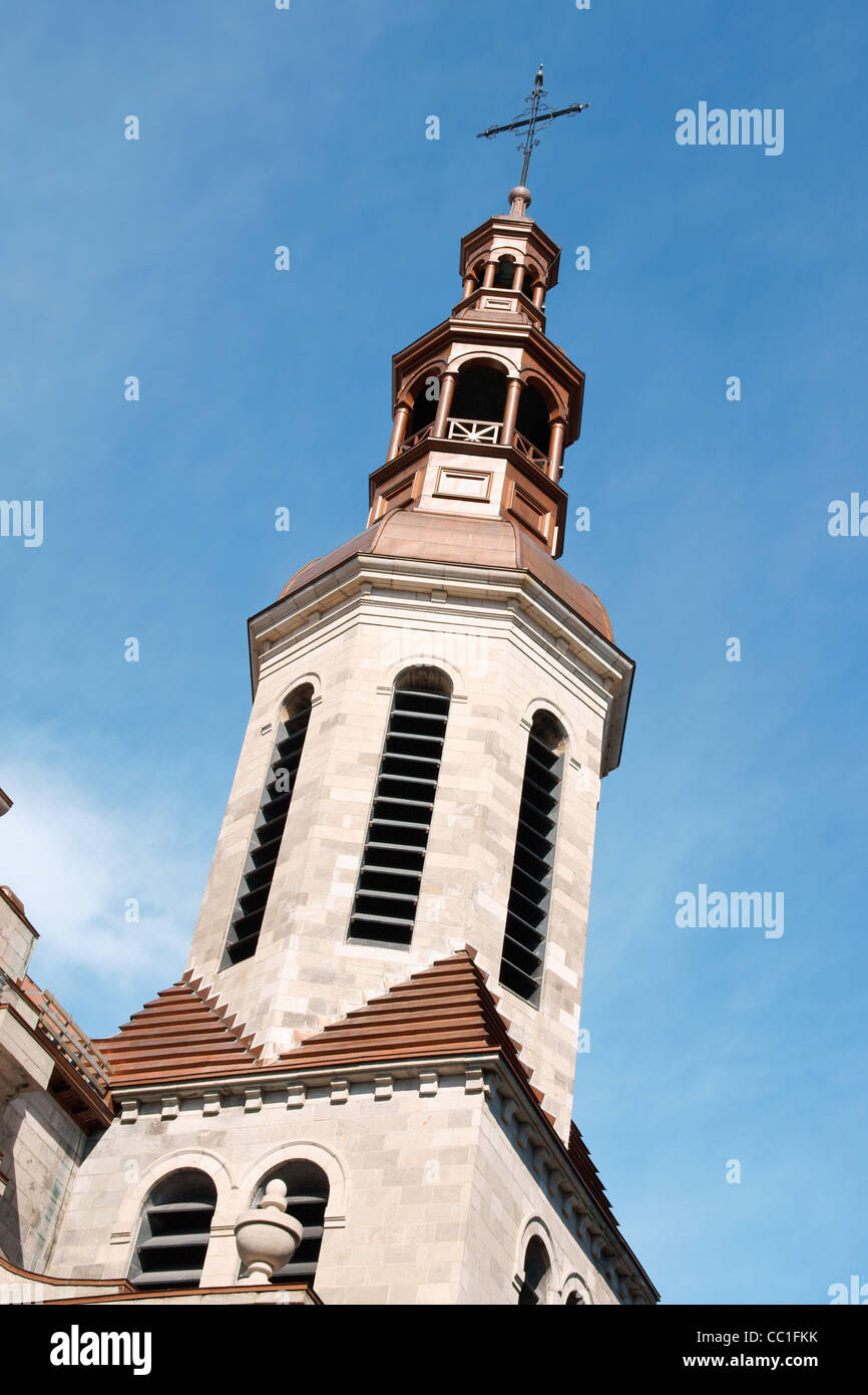 Cathedral basilica of notre dame quebec hi-res stock photography and ...