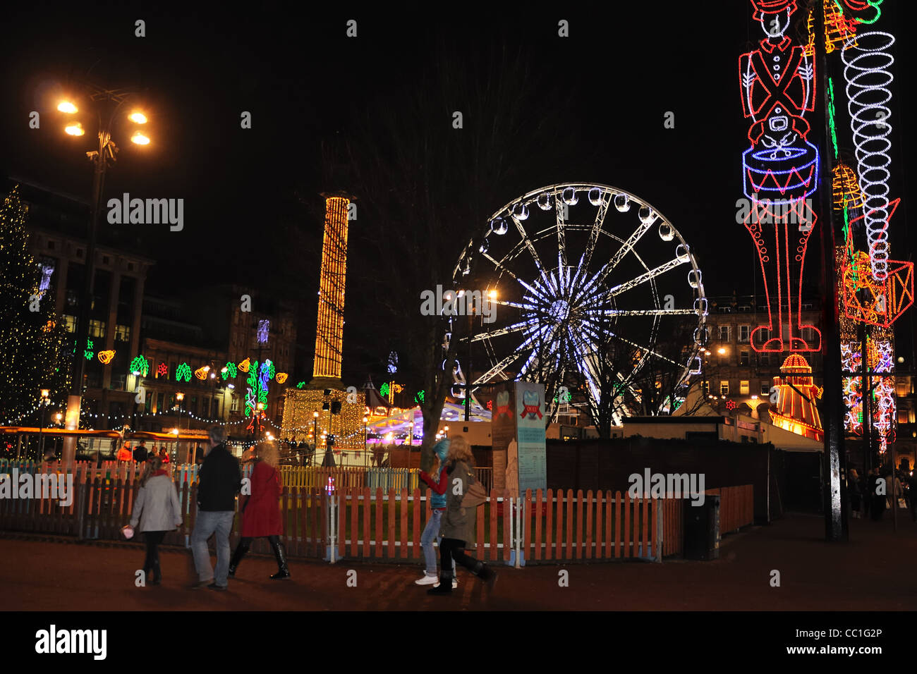 George square glasgow christmas decorations hi-res stock photography ...