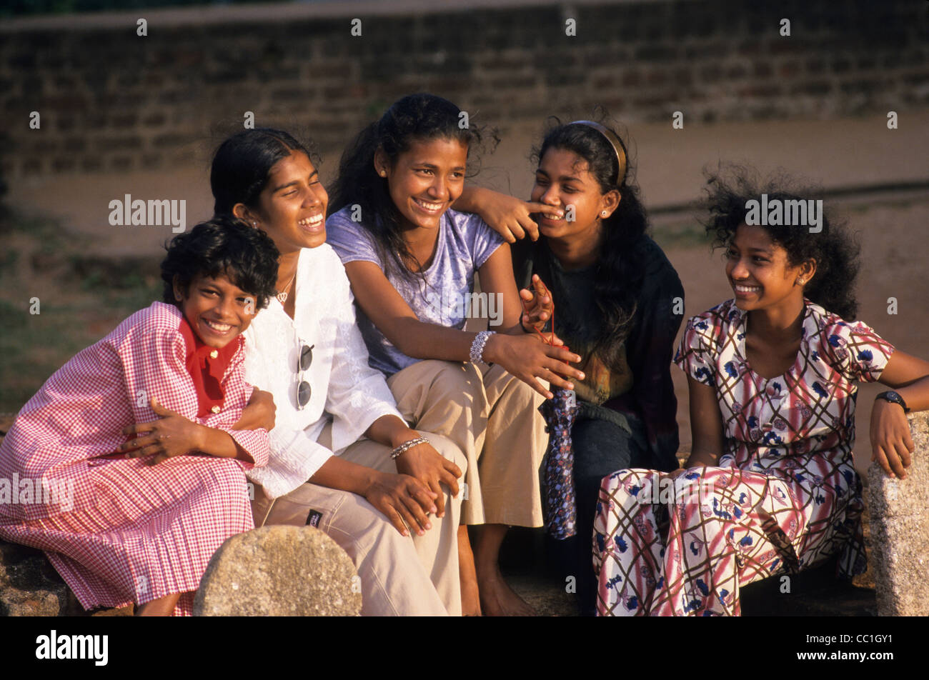 Sri lanka teenagers hi-res stock photography and images - Alamy