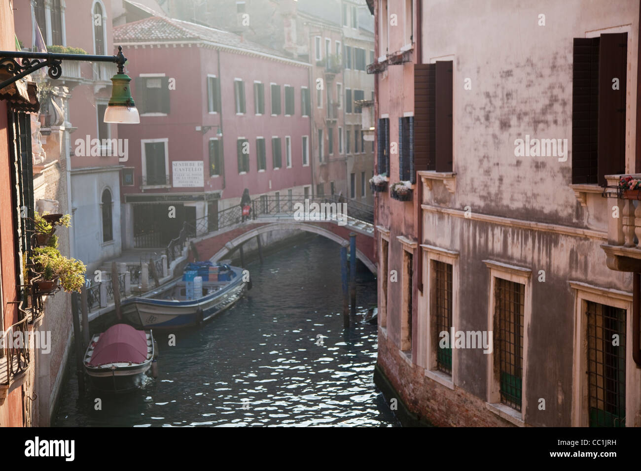 Grey colored buildings hi-res stock photography and images - Alamy