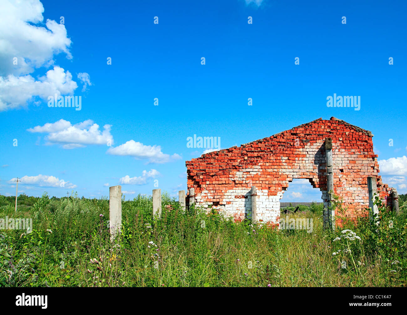 destroyed wall on field Stock Photo - Alamy