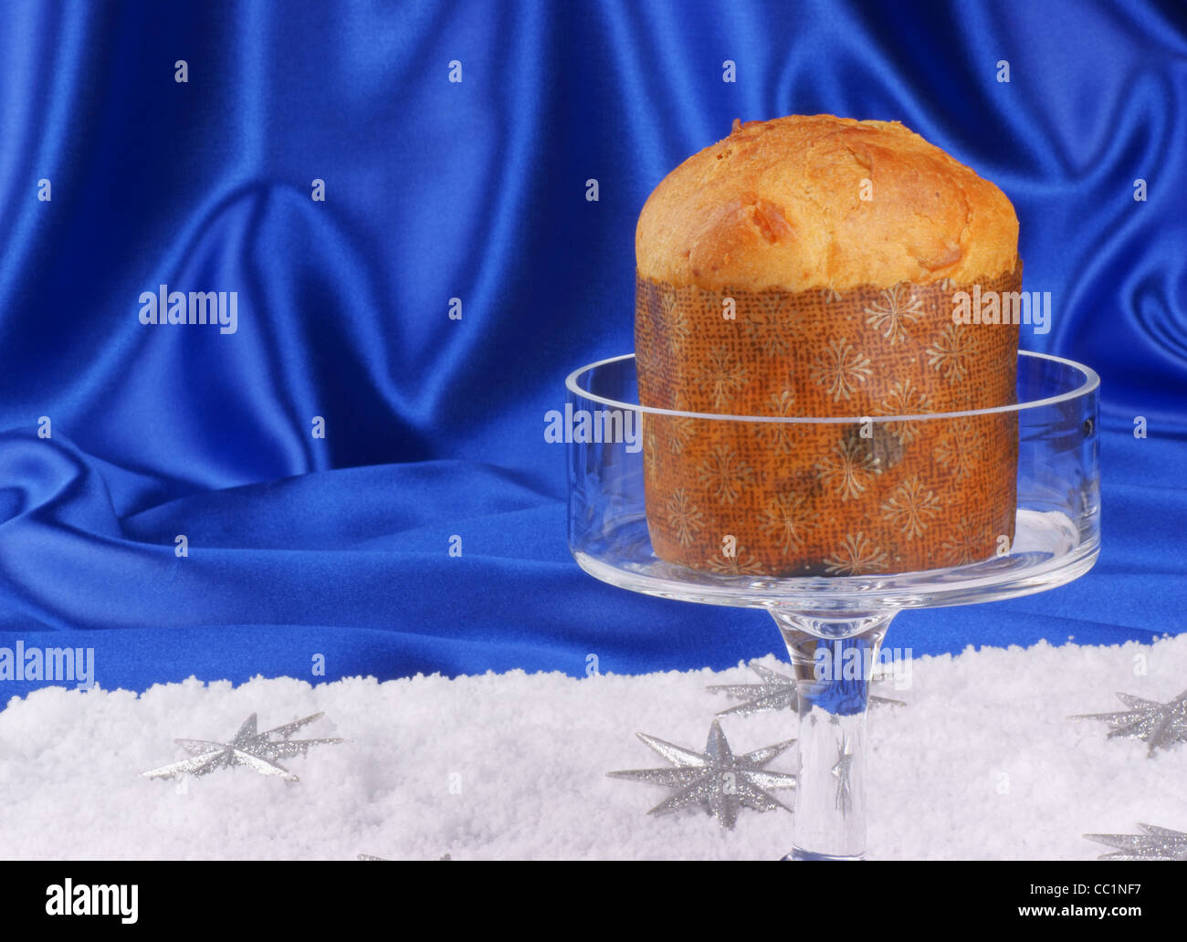 Panettone cake hi-res stock photography and images - Alamy