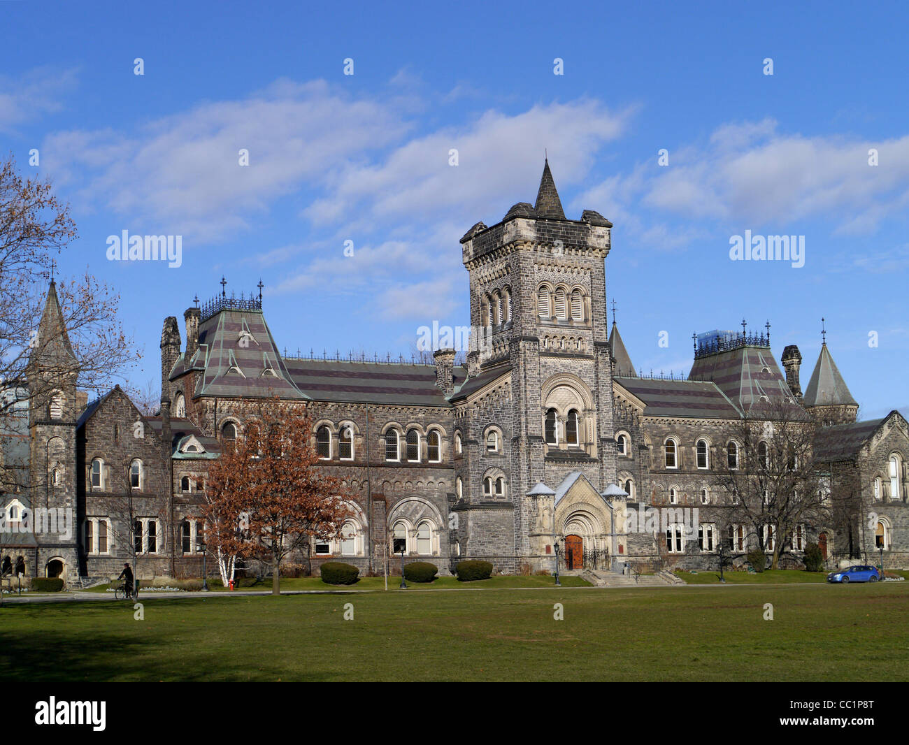 Entrance front campus university college hi-res stock photography and ...