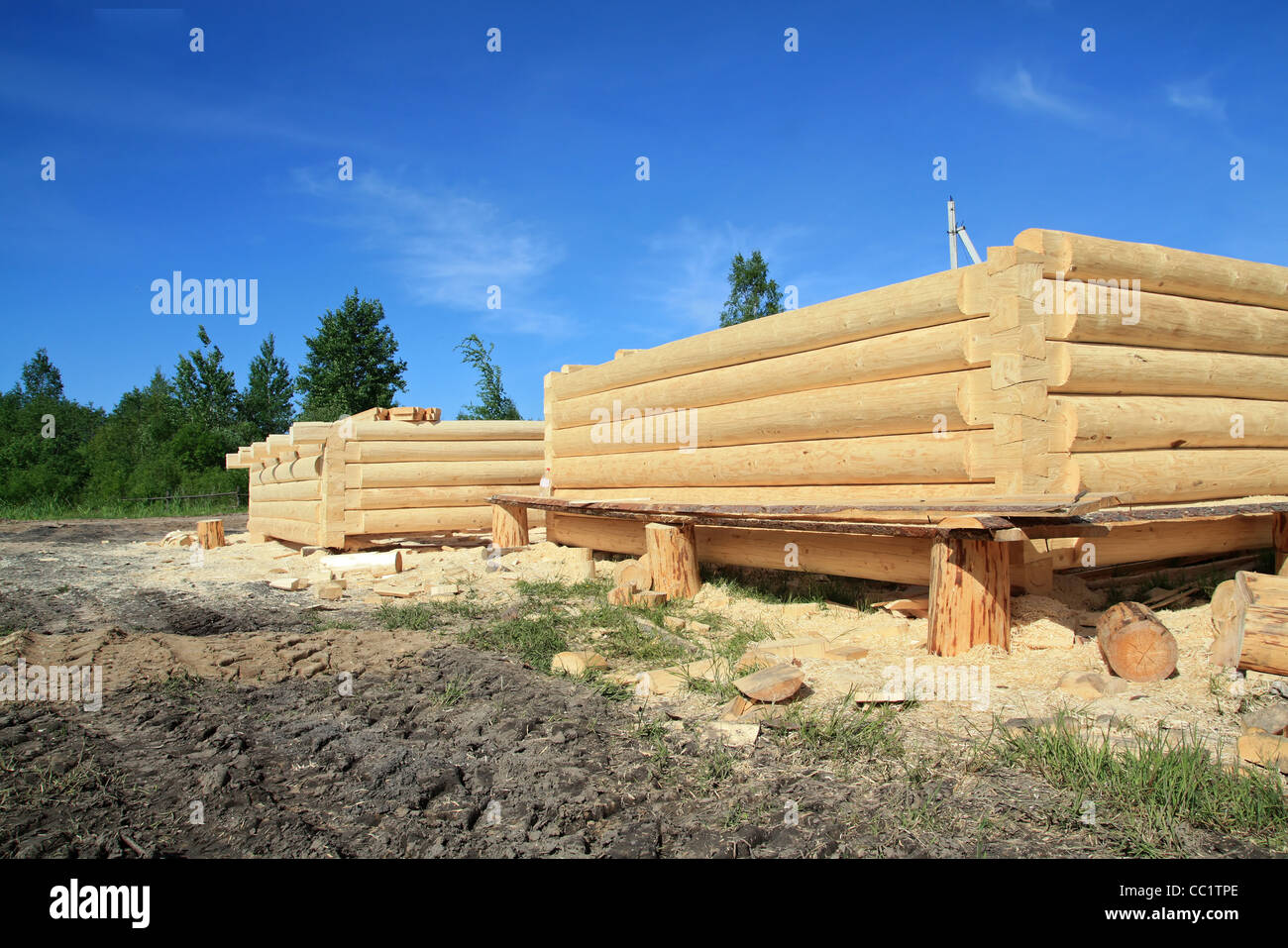 construction of the new wooden building Stock Photo - Alamy