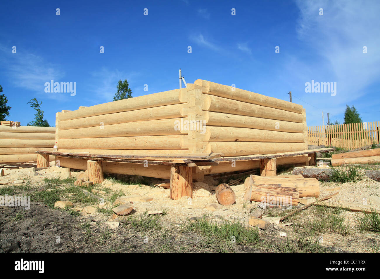 construction of the new wooden building Stock Photo - Alamy
