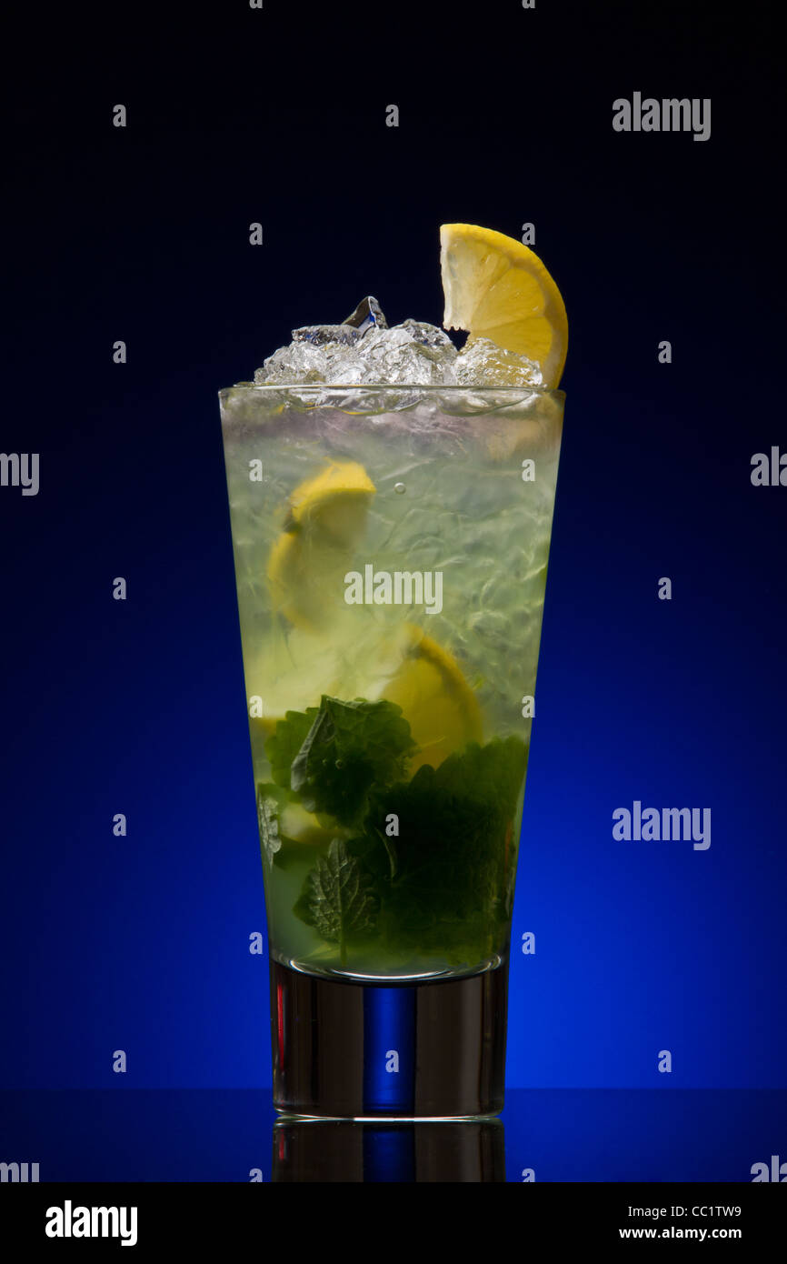 Blue gradient hi-res stock photography and images - Alamy