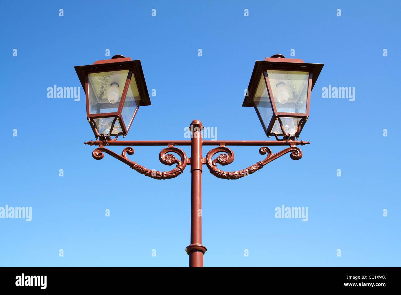 Old lighting column hi-res stock photography and images - Alamy