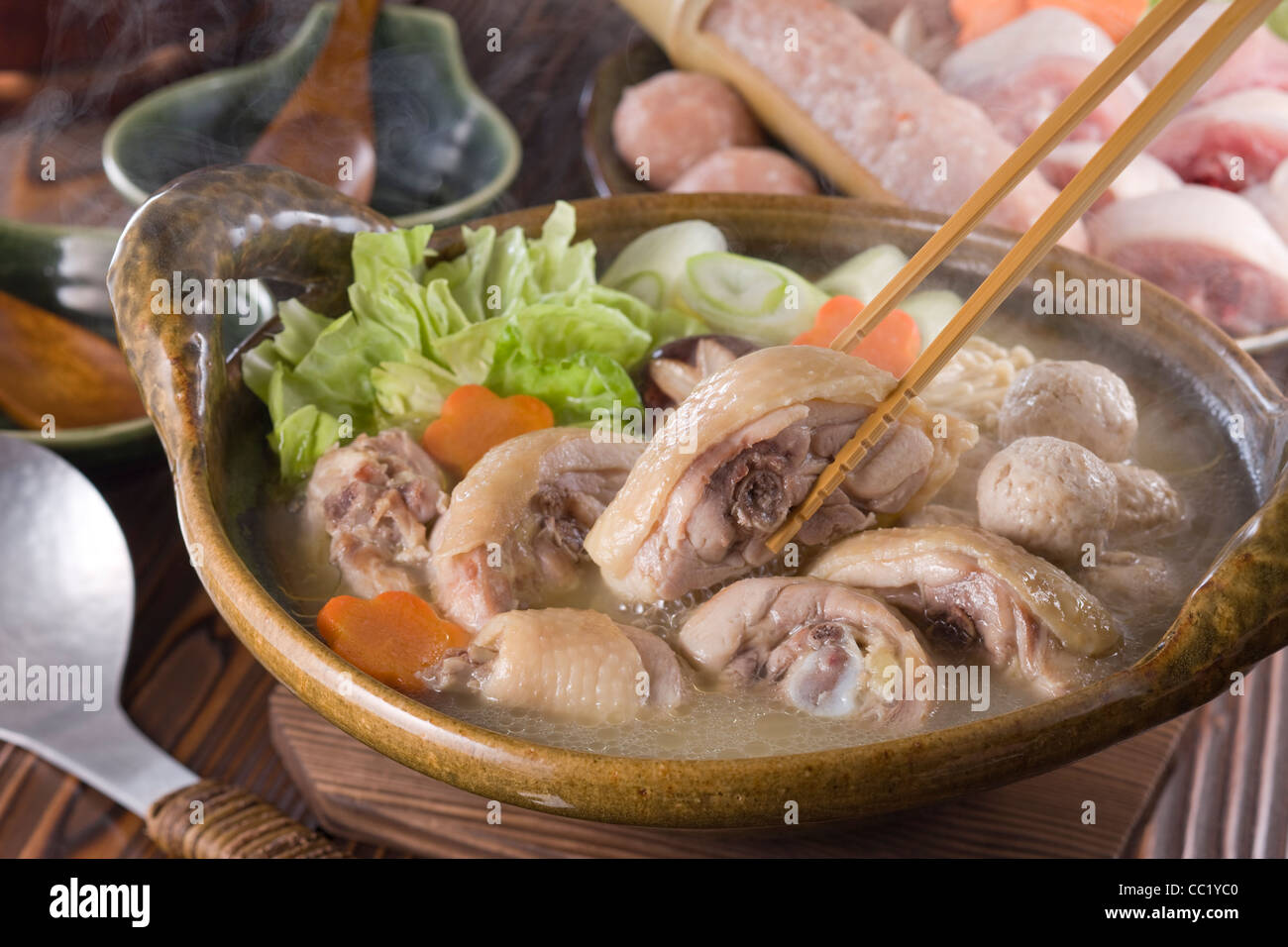 Mizutaki hi-res stock photography and images - Alamy