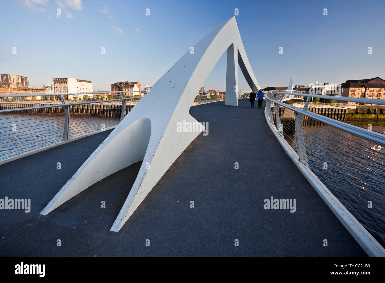 Tradeston Footbridge over river Clyde in Glasgow, Scotland Stock Photo ...