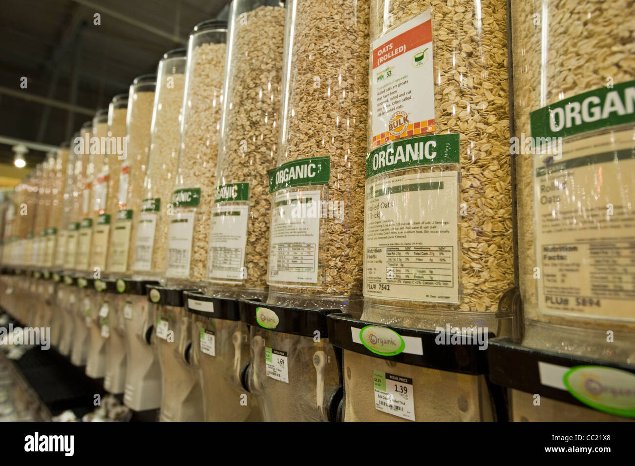Organic food section at a specialty food store Stock Photo - Alamy