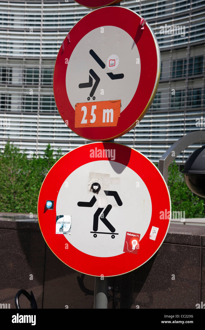 Restrictive signs near European commission headquarters in Brussels ...