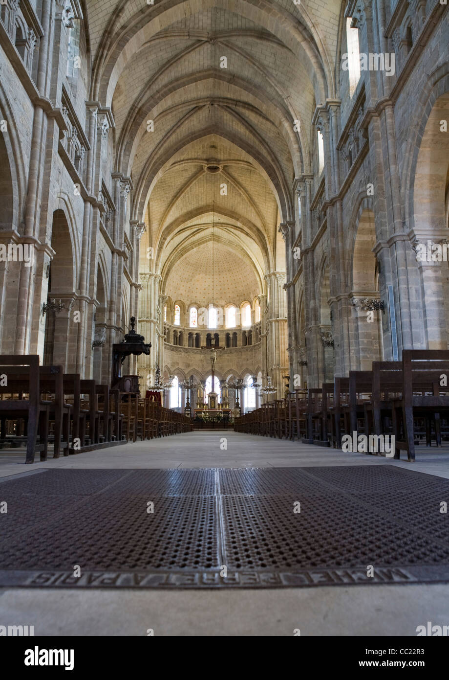 Cathedrale saint mammes de langres hi-res stock photography and images ...