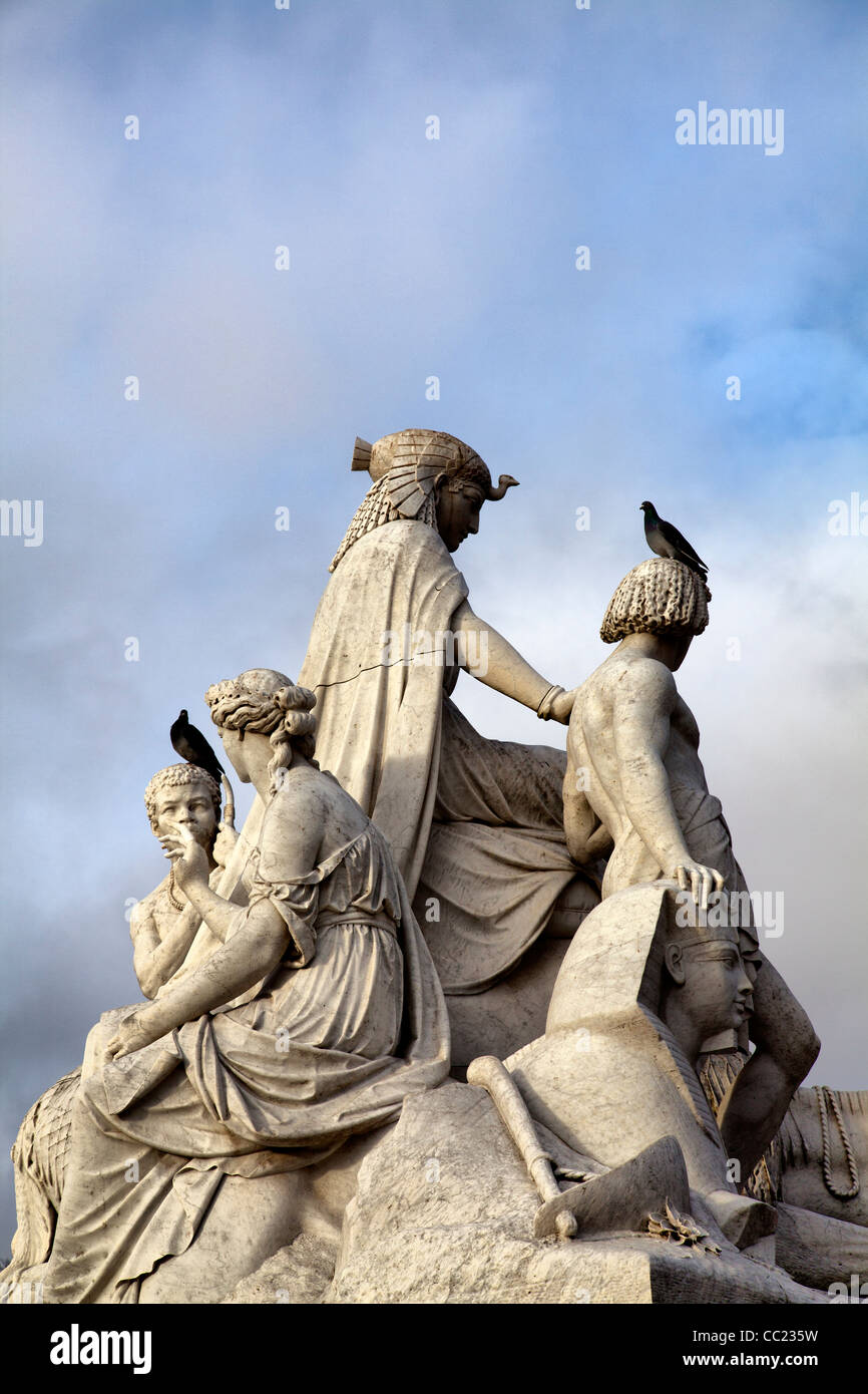 Allegorical sculptures hi-res stock photography and images - Alamy