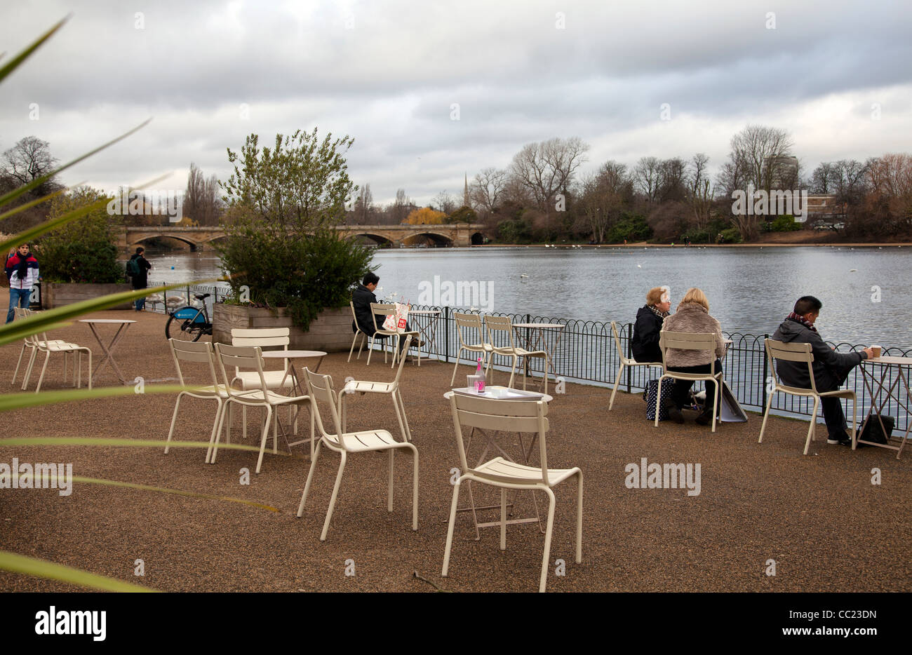 Lido Cafe alongside Serpentine in Hyde Park Stock Photo - Alamy