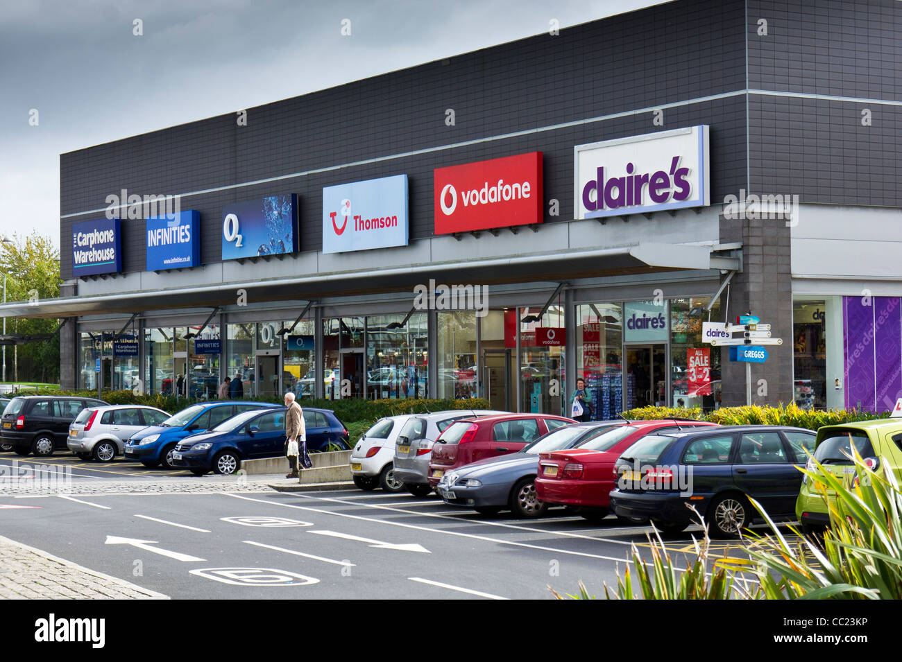 Retail units hi-res stock photography and images - Alamy