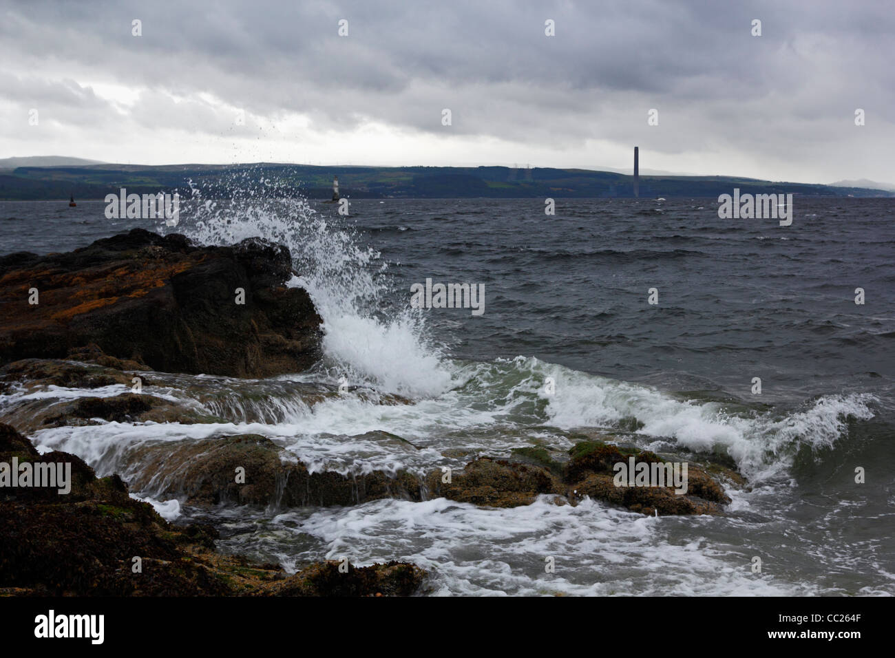 Scotland waves hi-res stock photography and images - Alamy