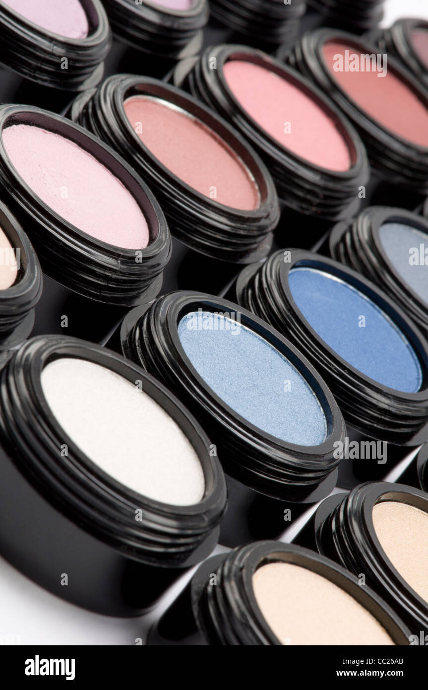 Containers of different shades of eyeshadow Stock Photo - Alamy