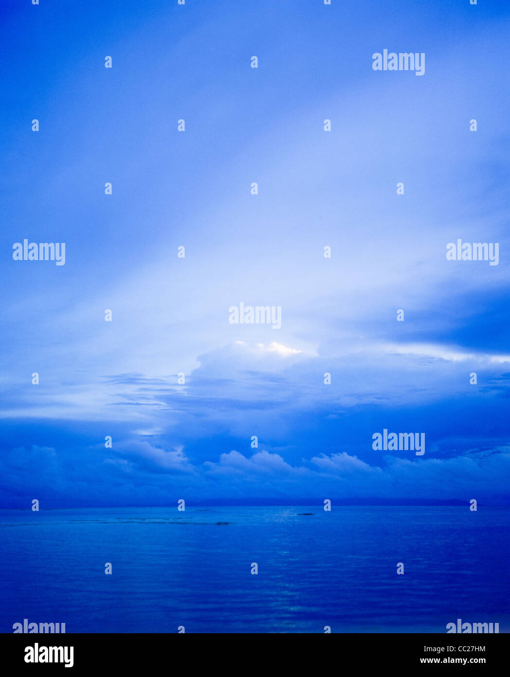 Stormy skyline skylines hi-res stock photography and images - Alamy