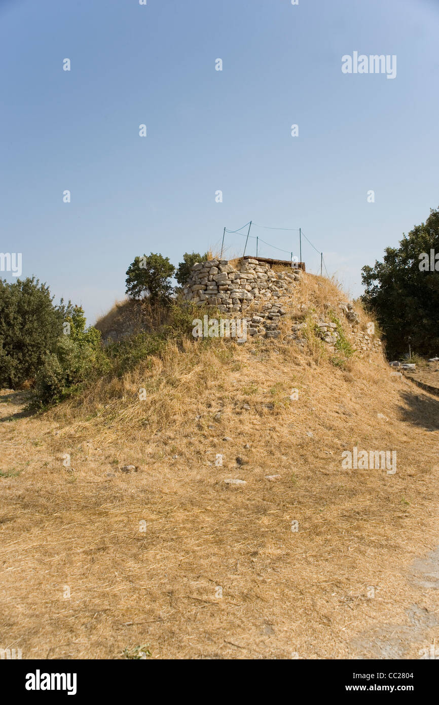 Watchtower at The archaeological site of Troy, Turkey Stock Photo - Alamy