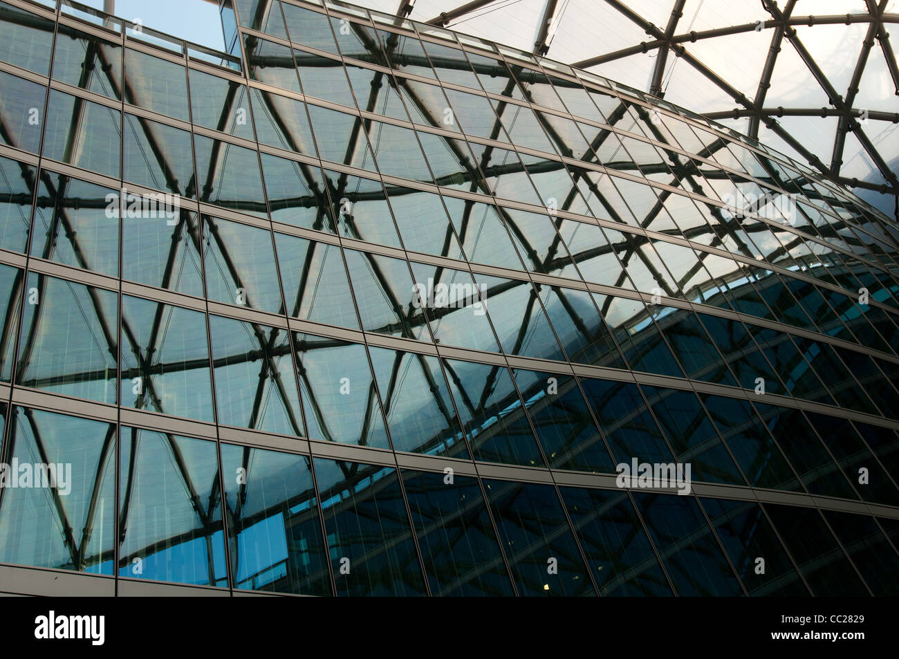 Milan lombardy building hi-res stock photography and images - Alamy