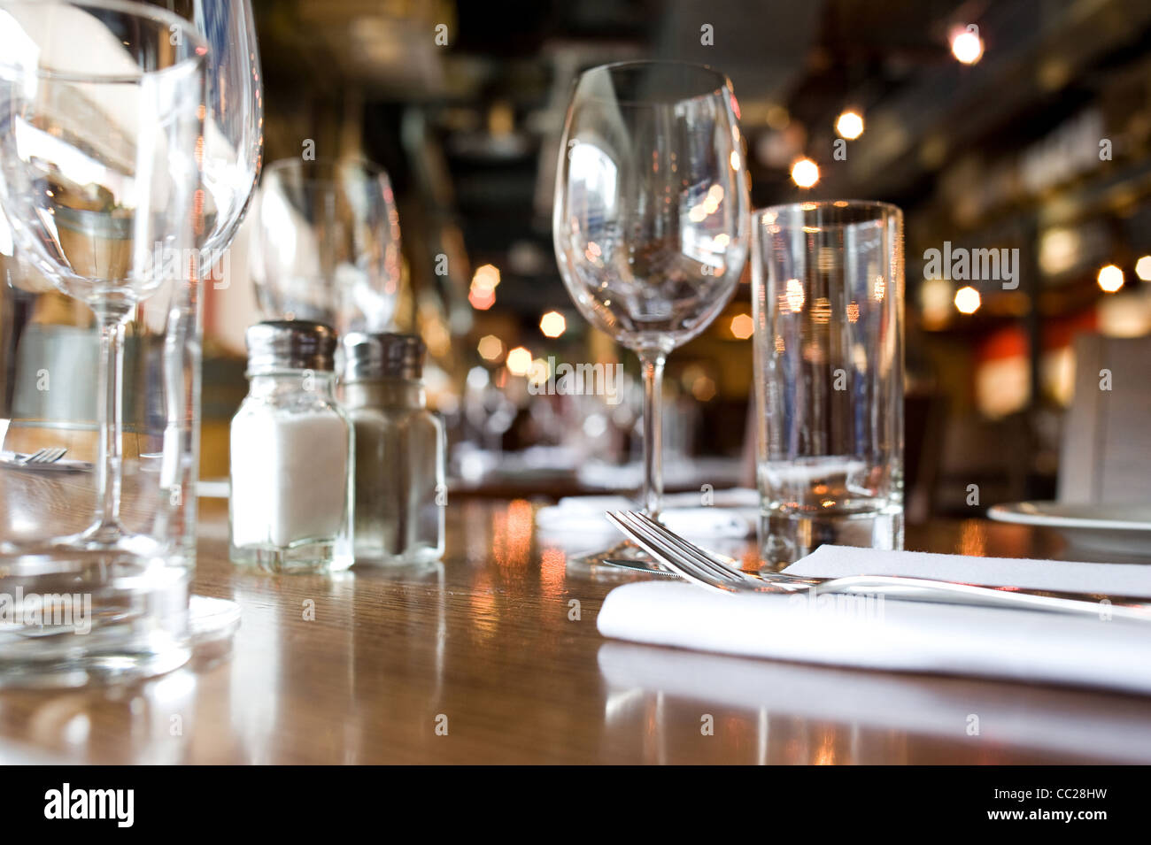 Restaurant place setting hi-res stock photography and images - Alamy