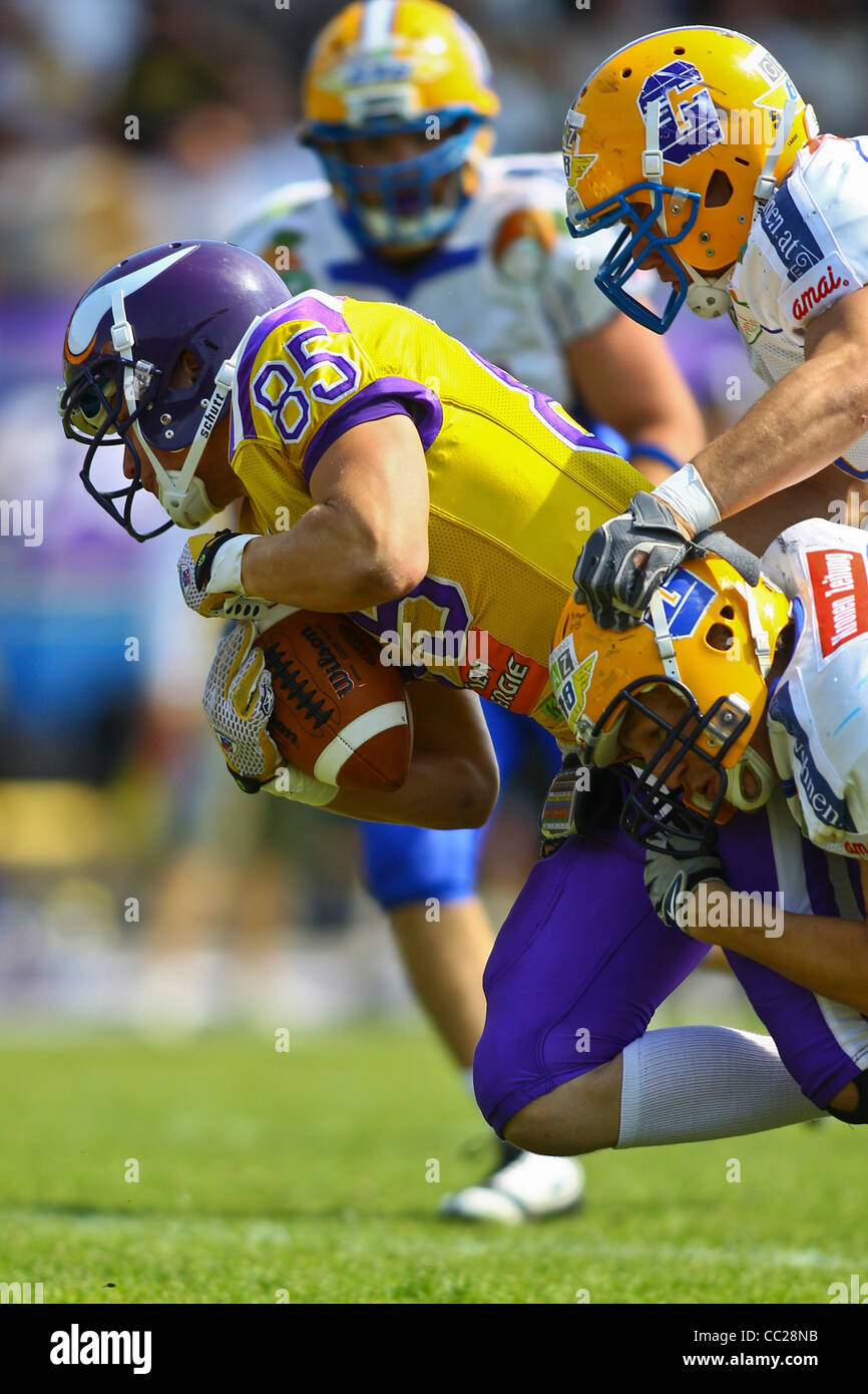 VIENNA, AUSTRIA - JUNE 12 WR Valentin Schulz (#85 Vikings) is tackled ...