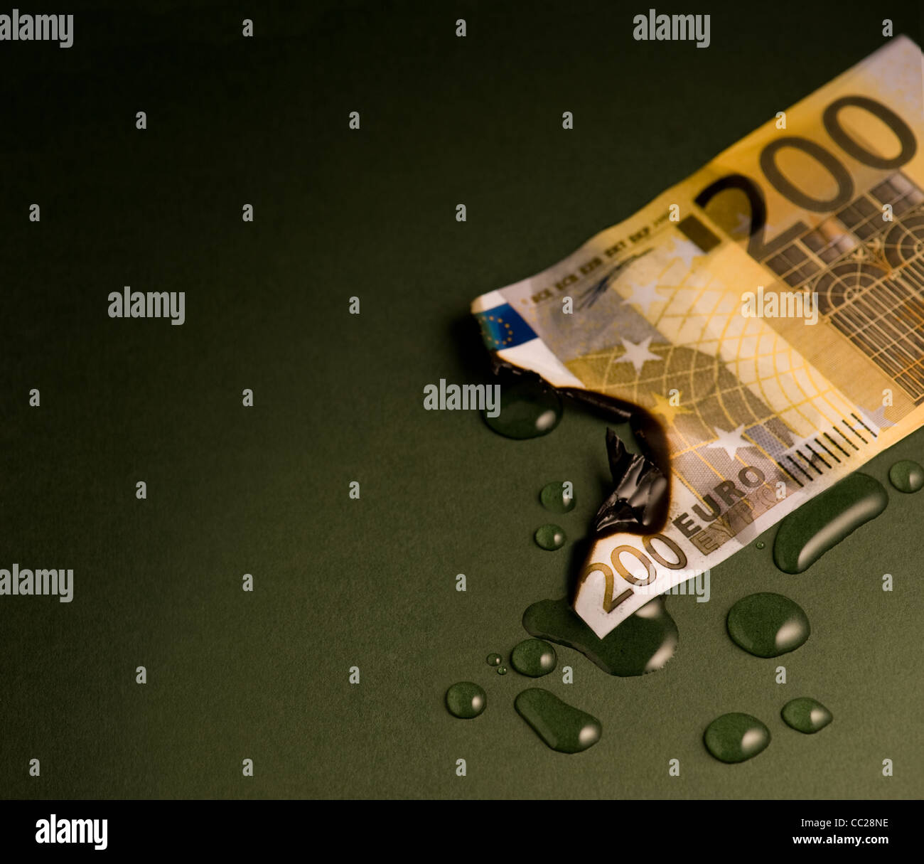 200 euro note hi-res stock photography and images - Alamy