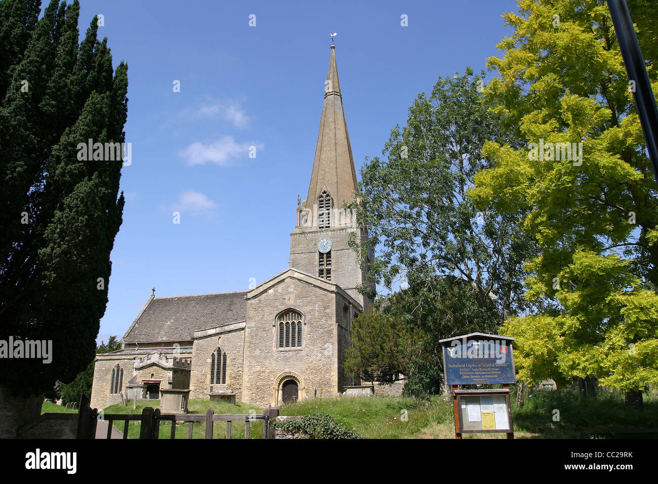 Bampton Church Cotswolds Oxfordshire Stock Photo - Alamy