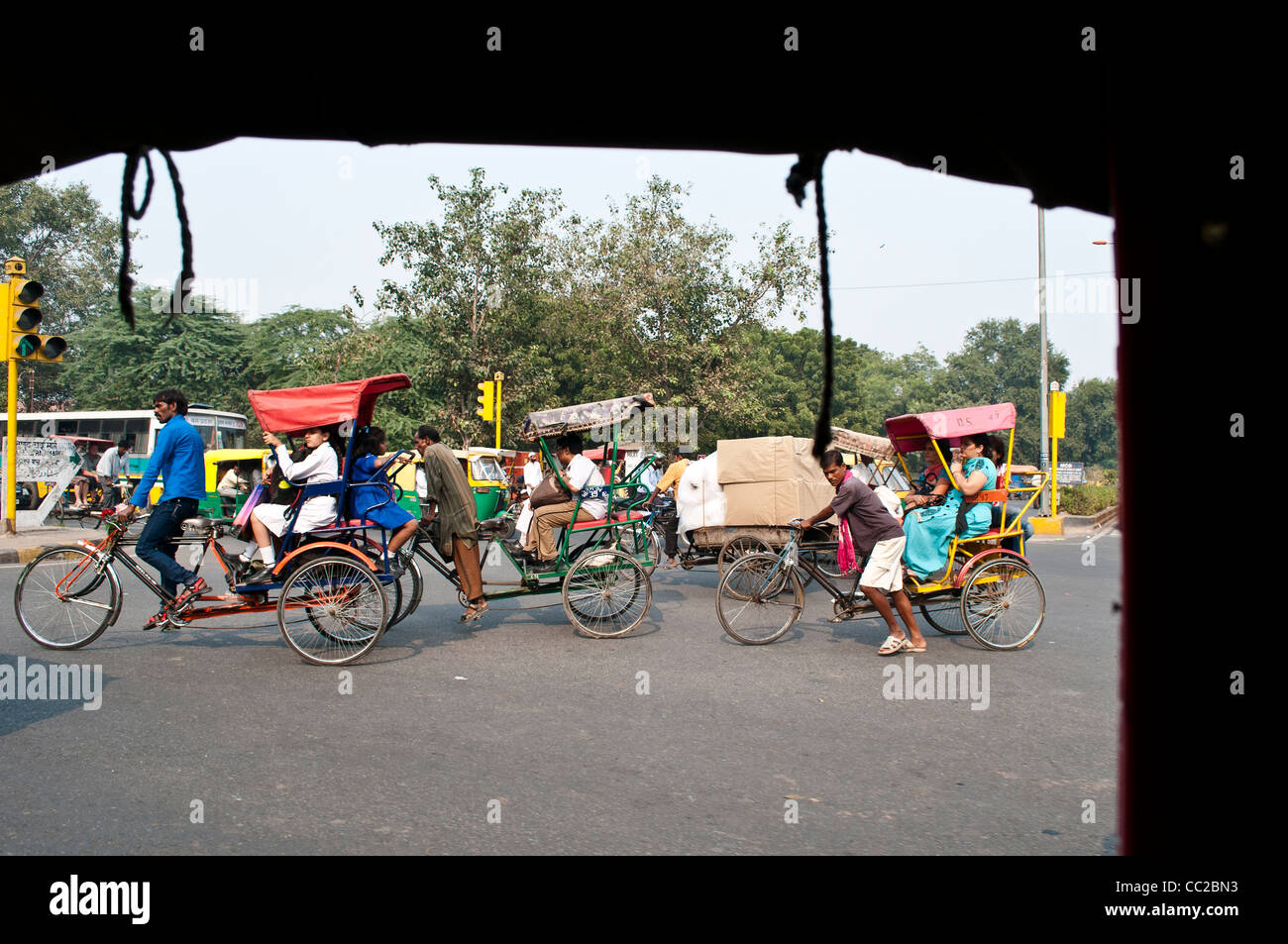 Cycle rickshaws road old delhi hi-res stock photography and images - Alamy