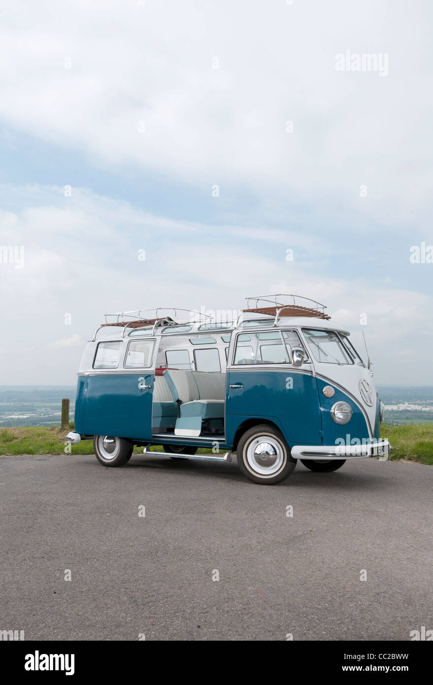 1965 volkswagen camper van hi-res stock photography and images - Alamy