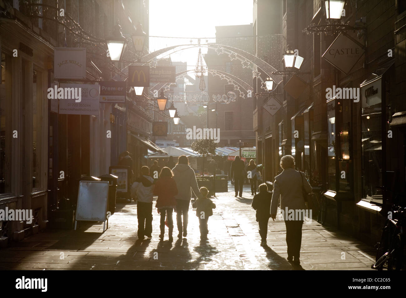 early morning autumn Street scene, Rose Crescent Cambridge city, UK ...