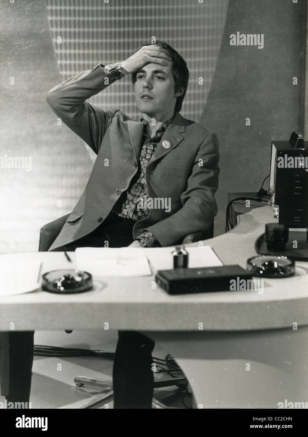 Simon dee hi-res stock photography and images - Alamy