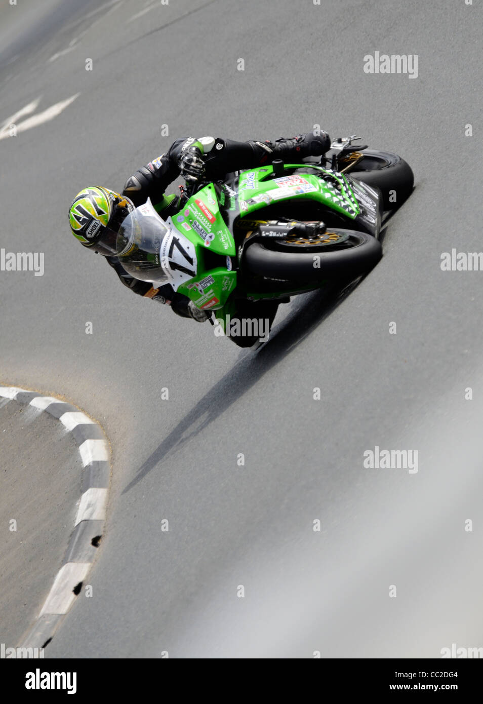 motorcycle racing at isle of man tt Stock Photo - Alamy