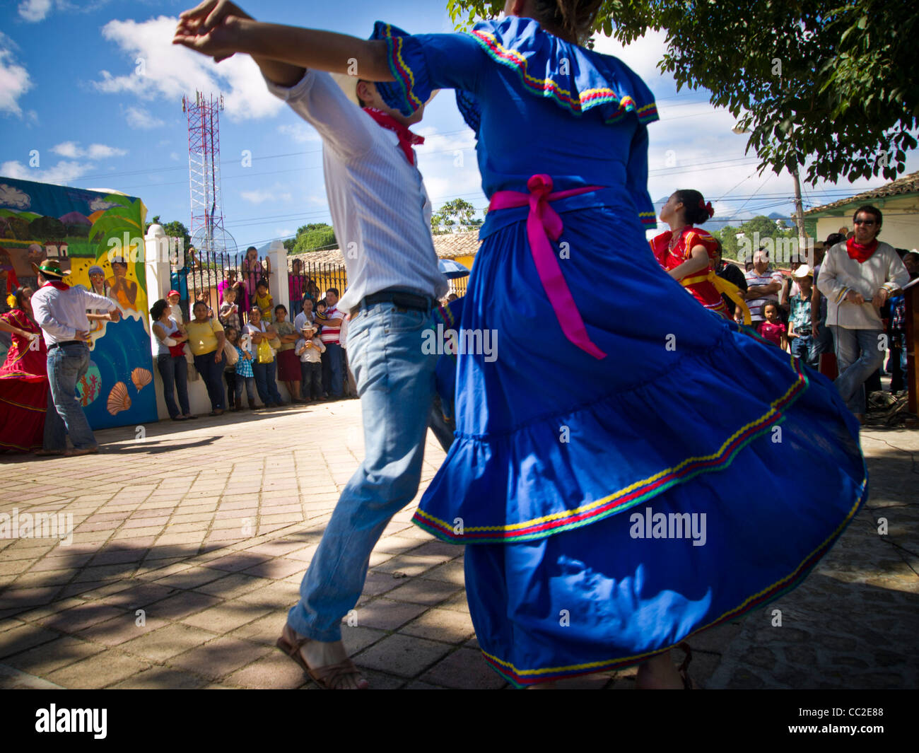 Honduras dance hi-res stock photography and images - Alamy