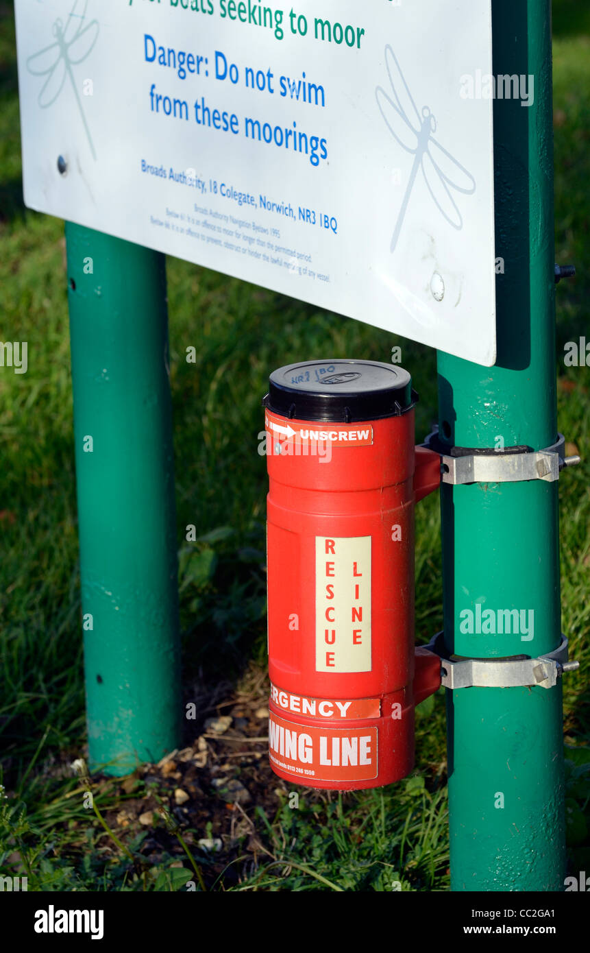 Safety line hi-res stock photography and images - Alamy