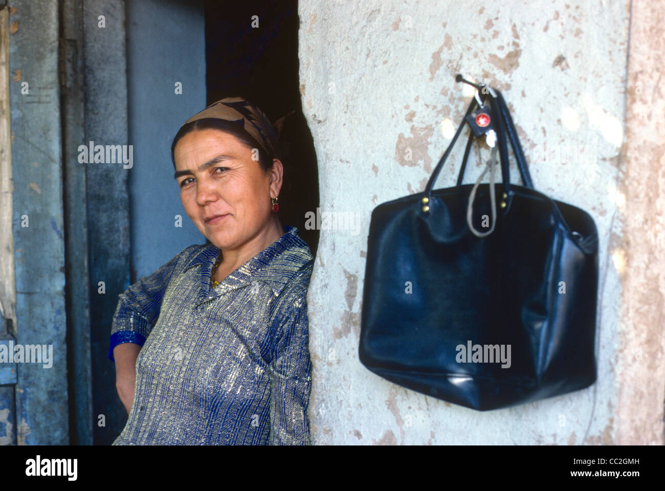 Uyghur woman turpan xinjiang hi-res stock photography and images - Alamy