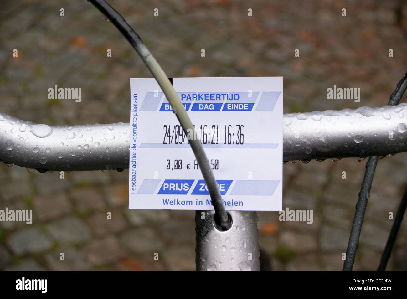 Car parking lot with cyclist hi-res stock photography and images - Alamy